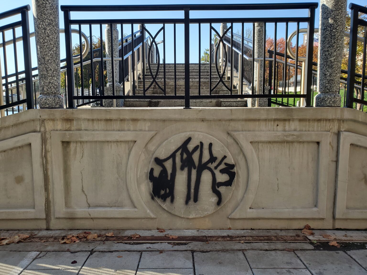 Indianapolis Graffiti Removal Service - Call 317-695-2400